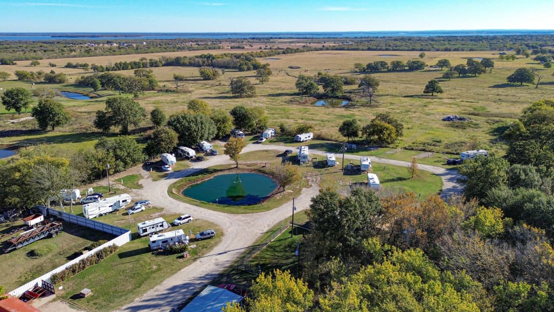 Grumpy Grizzly RV Park & Storage - Kemp, TX | MATTHEWS